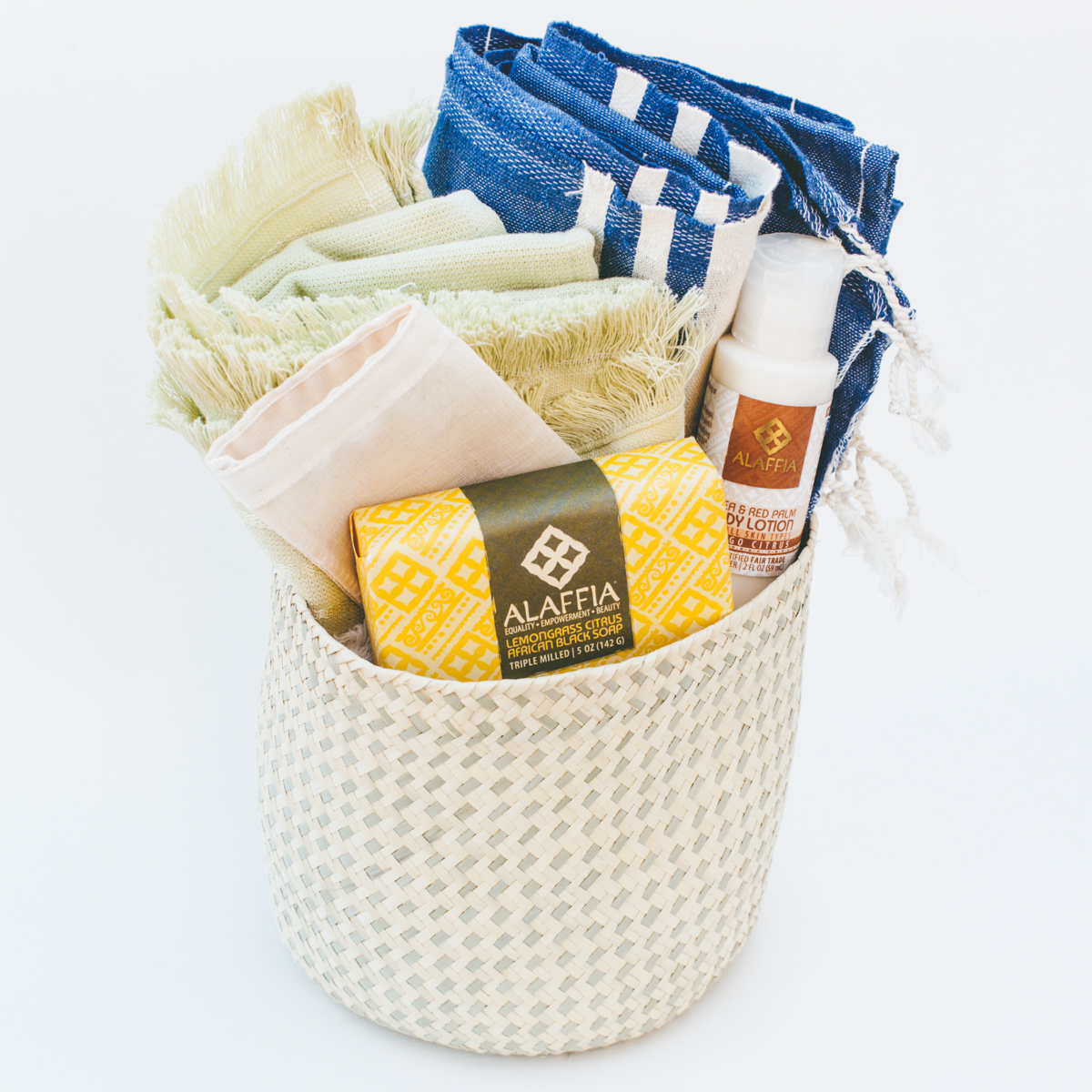 Bathe Box | Subscription Box for Women | GlobeIn