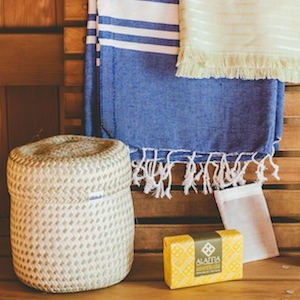 Bathe Box | Subscription Box for Women | GlobeIn