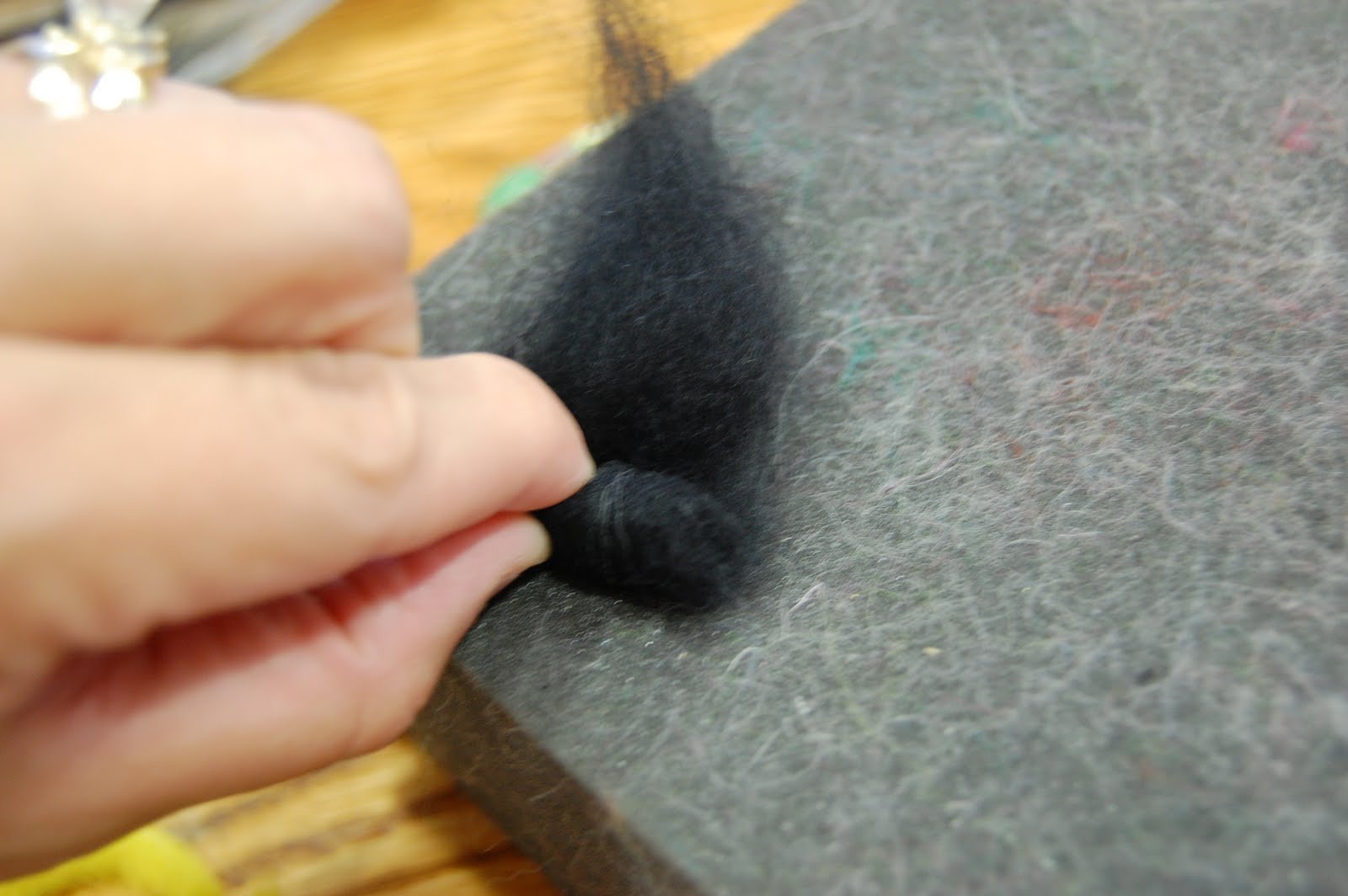 How To Needle Felt: Step-by-Step Tutorial With Pictures and Video ...